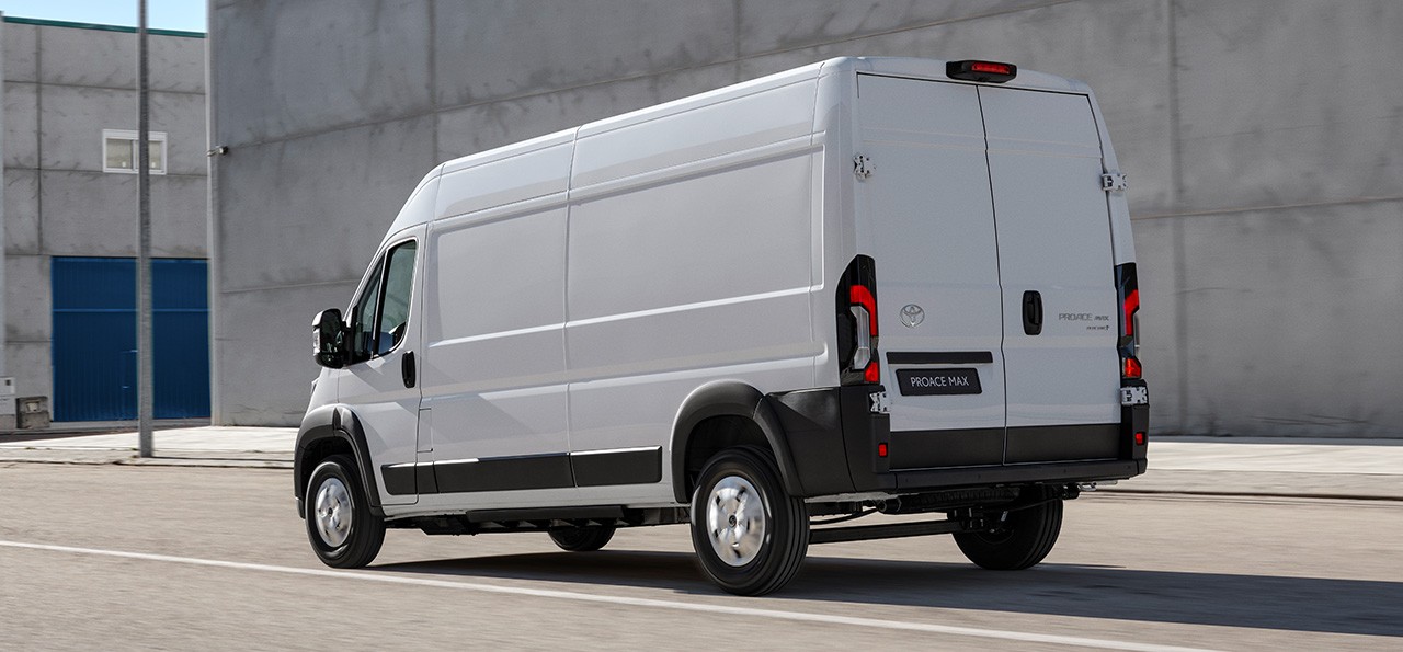 Transporter: Nutzfahrzeug mit vielen Vorteilen | Toyota DE